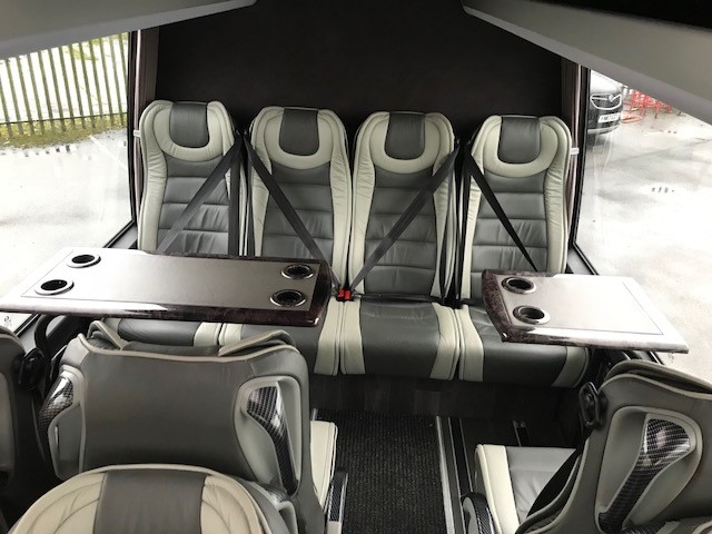 Dunfermline coach hire, Minibus hire, Dunfermline, Fife - Merlin Travel